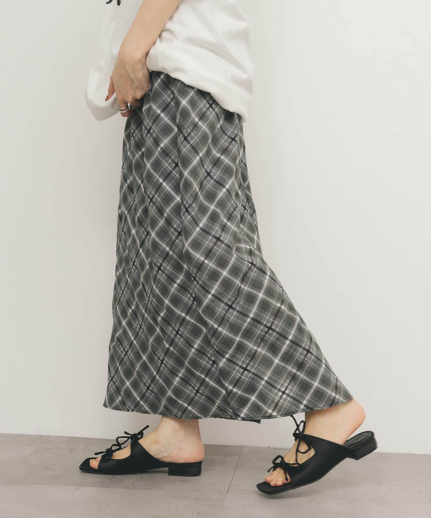 シアーチェックIラインスカート(one MOSS GRAY): スカート｜URBAN RESEARCH公式ファッション通販